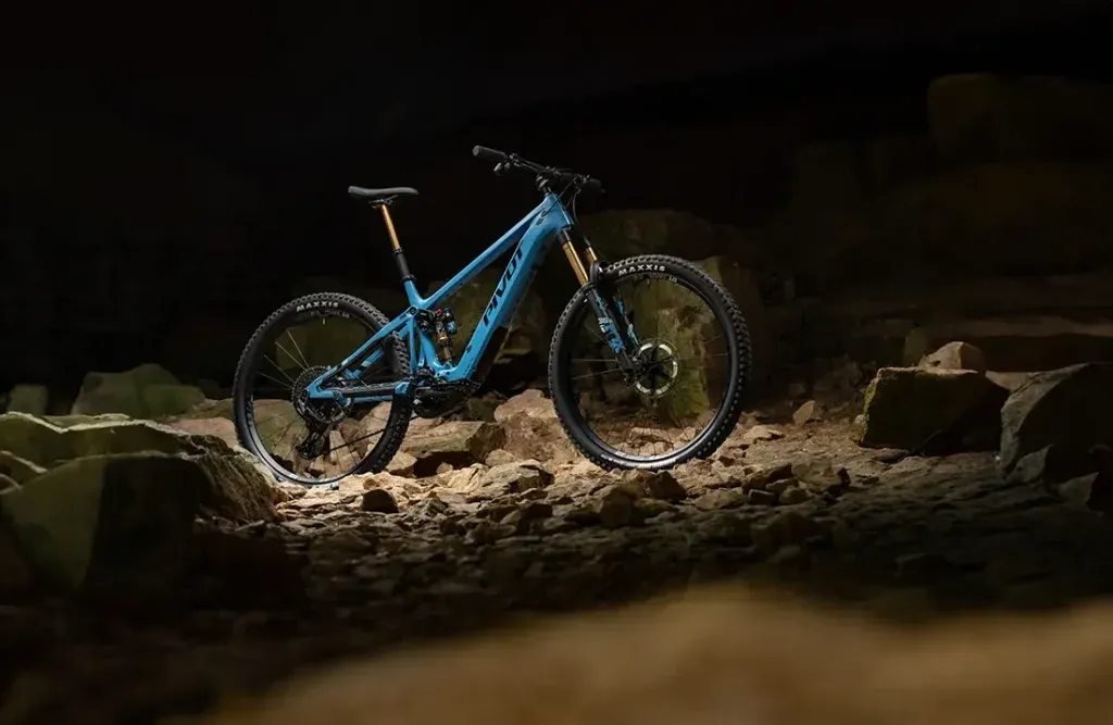 Pivot Shuttle AM, para conquistar todo tipo de terrenos - MountainBiker.es